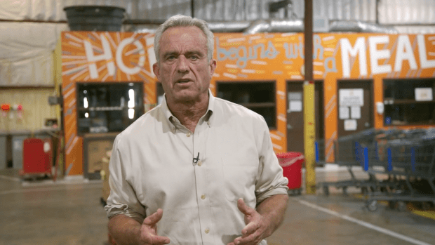 RFK Jr. on Border Solution: Seal Border but Encourage Legal Immigration ...